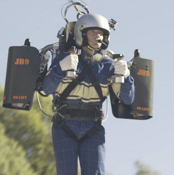 YES! Finalmente um jetpack decente! – Meio Bit